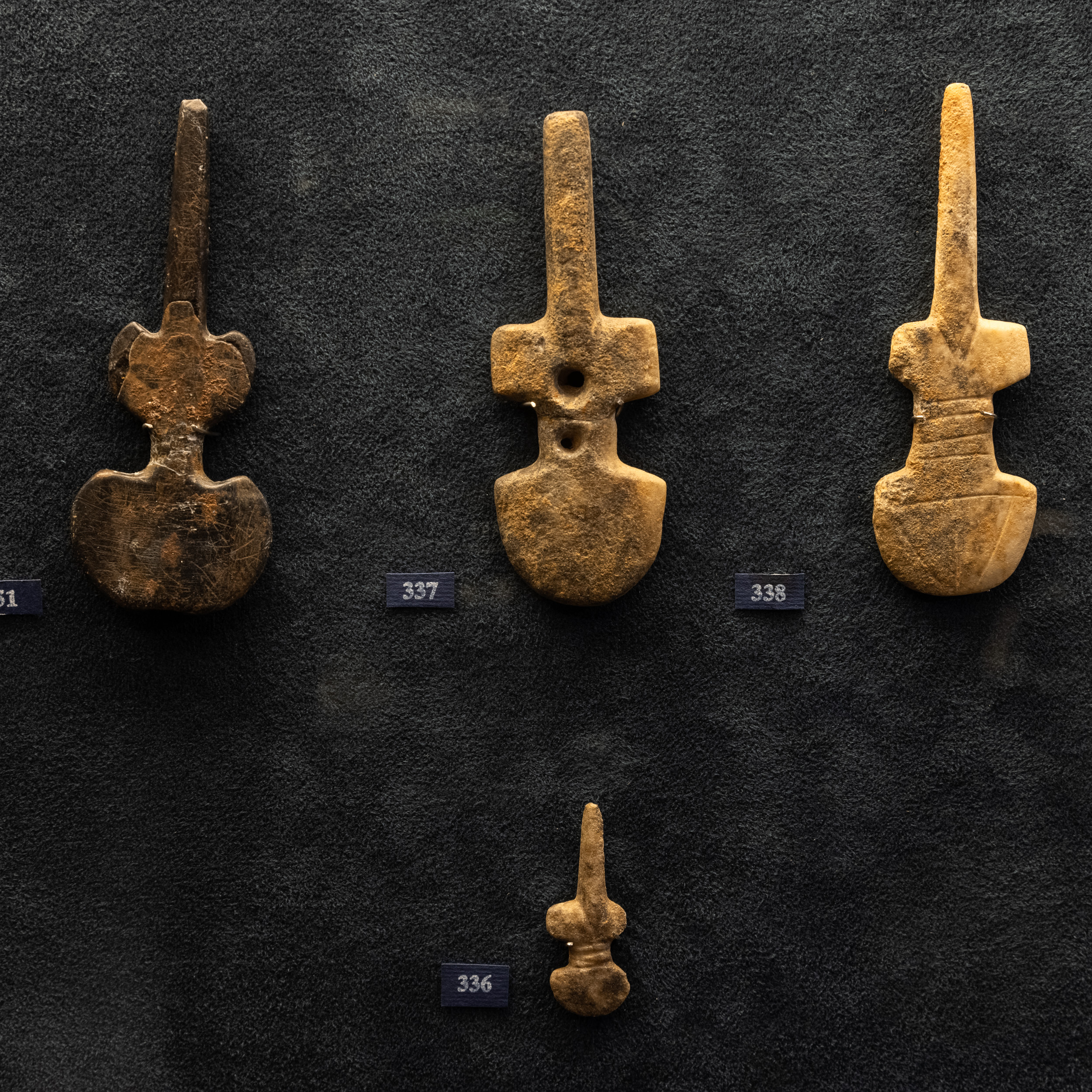 The human form in Cycladic Art - Museum of Cycladic Art