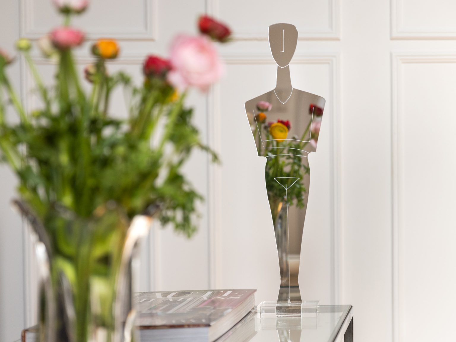 Cycladic Figurine Mirror - Museum of Cycladic Art