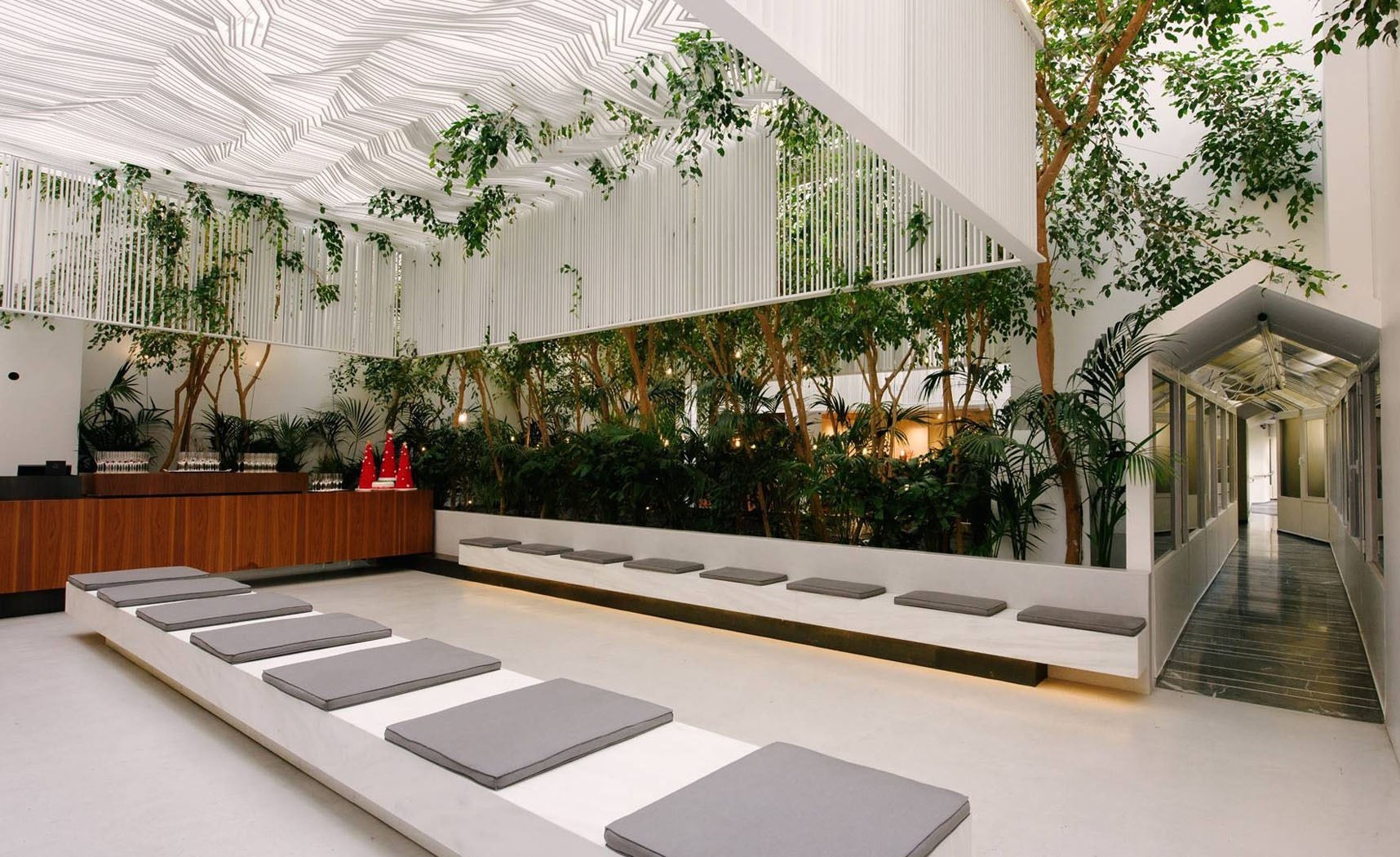 Cycladic Café & Foyer - Museum of Cycladic Art