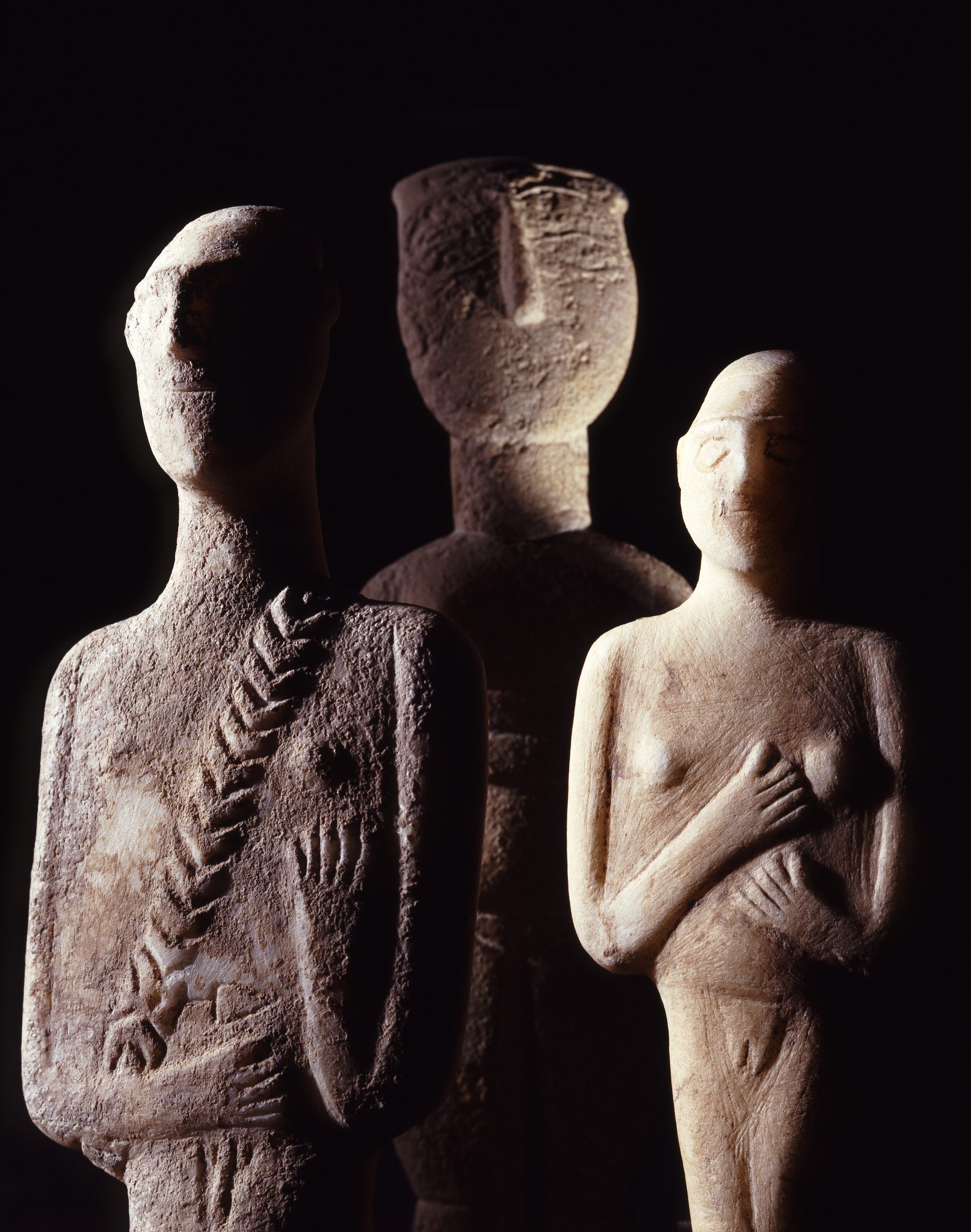 The function and meaning of the Cycladic figurines - Museum of Cycladic Art
