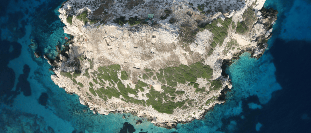 Settlements of the Cyclades in the 3rd millenium BC - Museum of ...